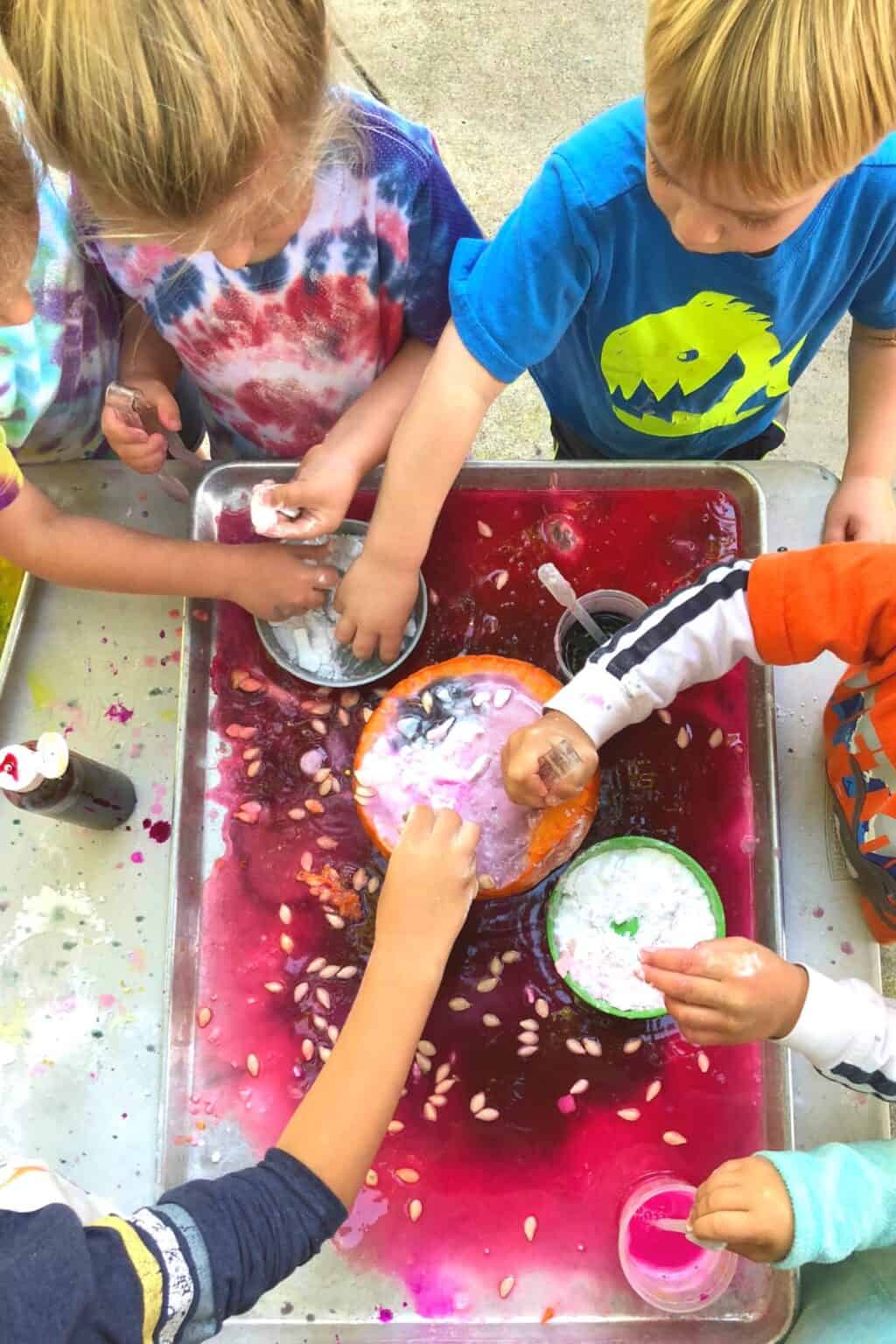 Easy Pumpkin Science for Kids with Baking Soda & Vinegar - Friends Art Lab