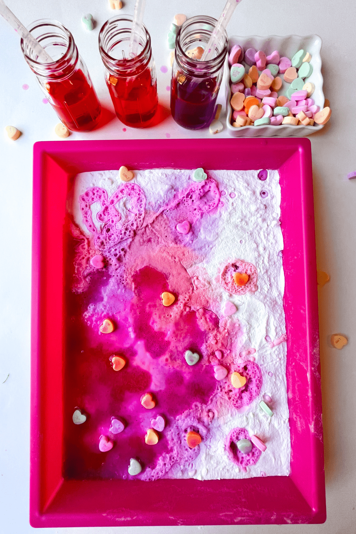 Candy Heart Science Tray - Friends Art Lab