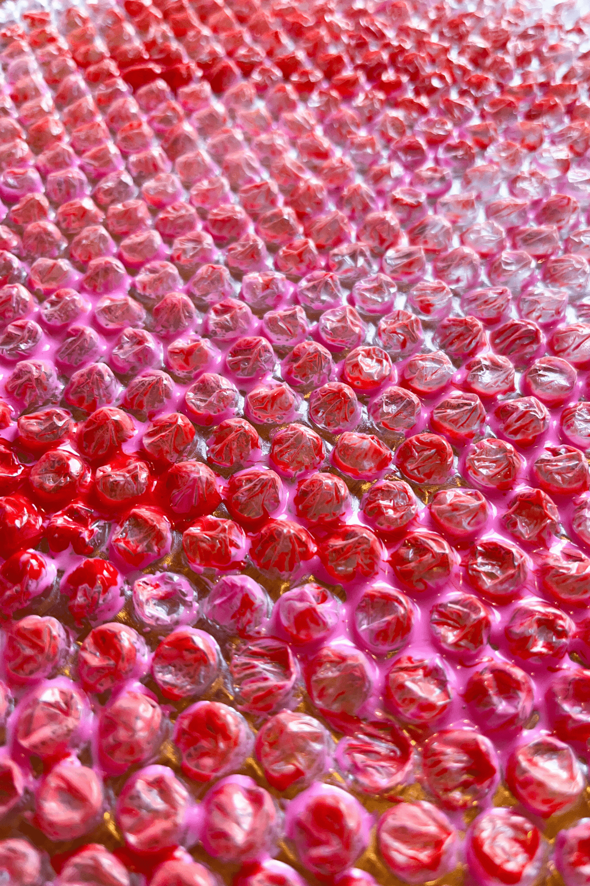 Bubble Wrap Heart Art (With a Neat Trick!) - Friends Art Lab