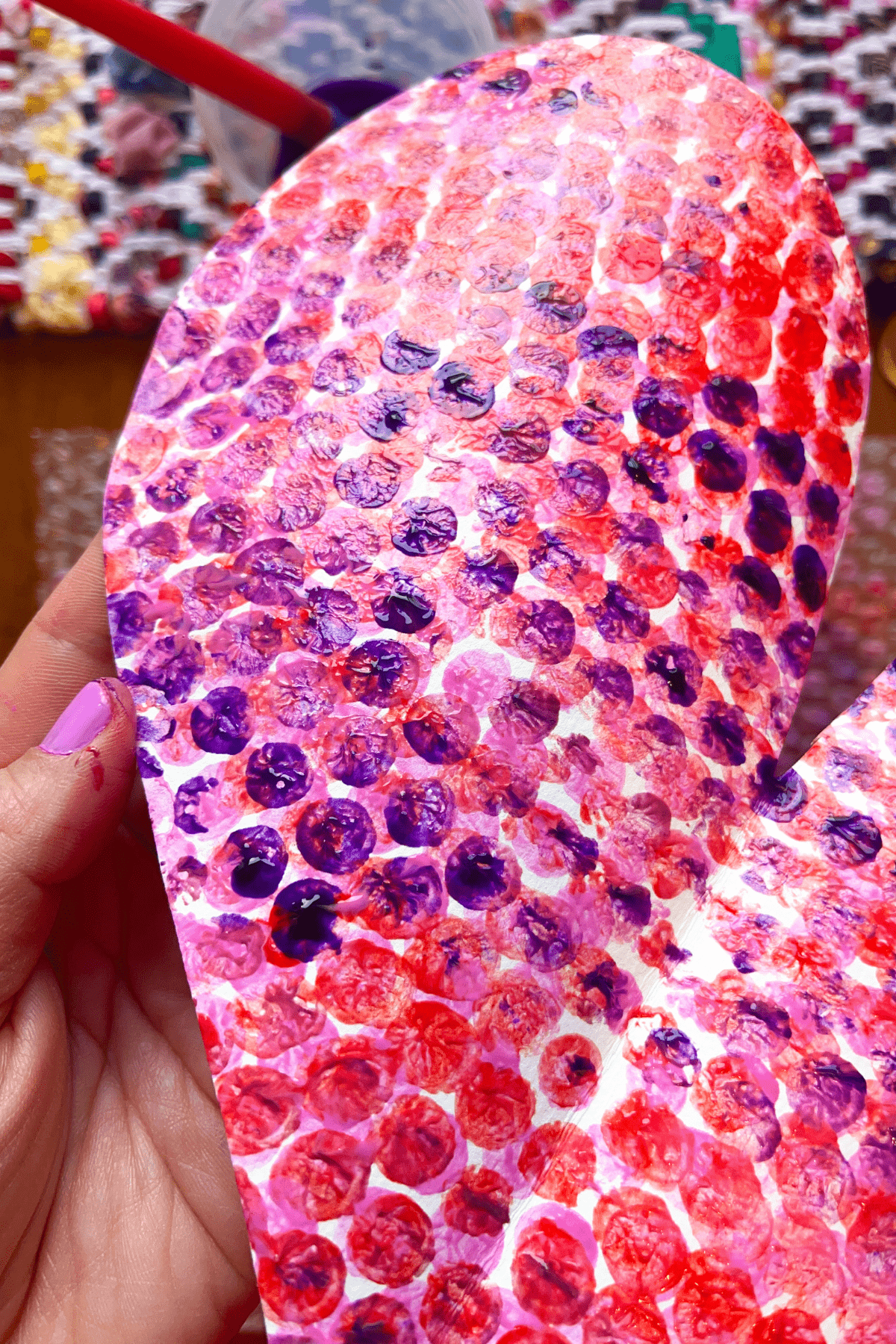 Bubble Wrap Heart Art (With a Neat Trick!) - Friends Art Lab