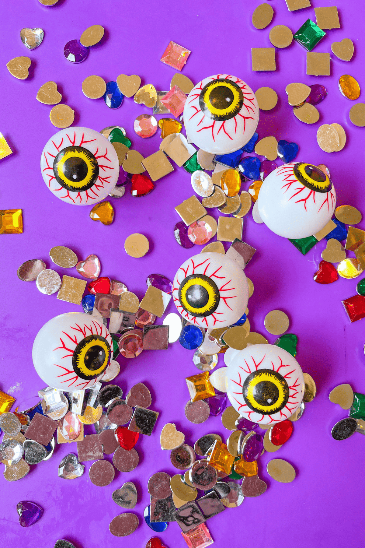 Frozen Halloween Hands Science Experiment for Kids - Friends Art Lab
