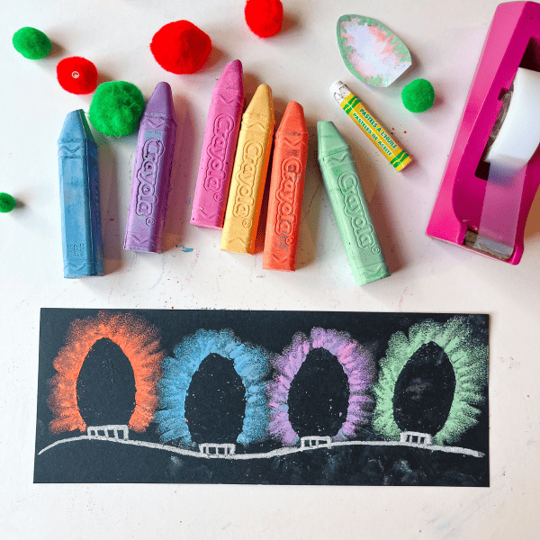 Chalk Art for Kids - Exploring Wet vs. Dry Chalk - Friends Art Lab