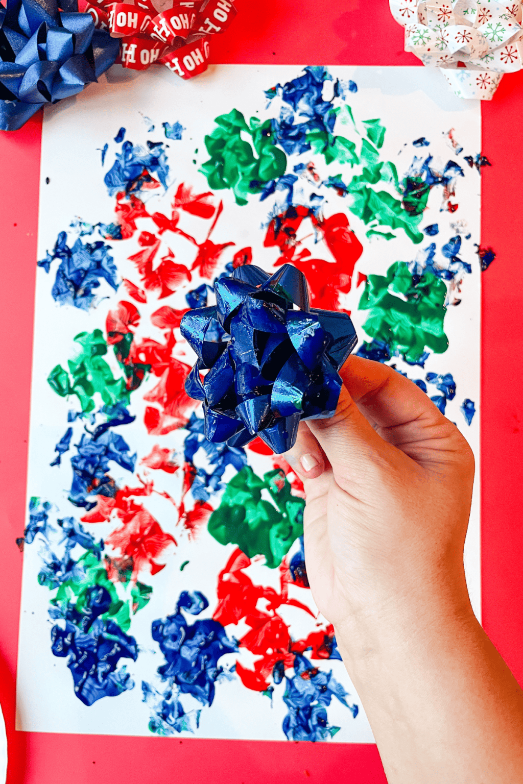 Christmas Bow Painting Process Art Project - Friends Art Lab