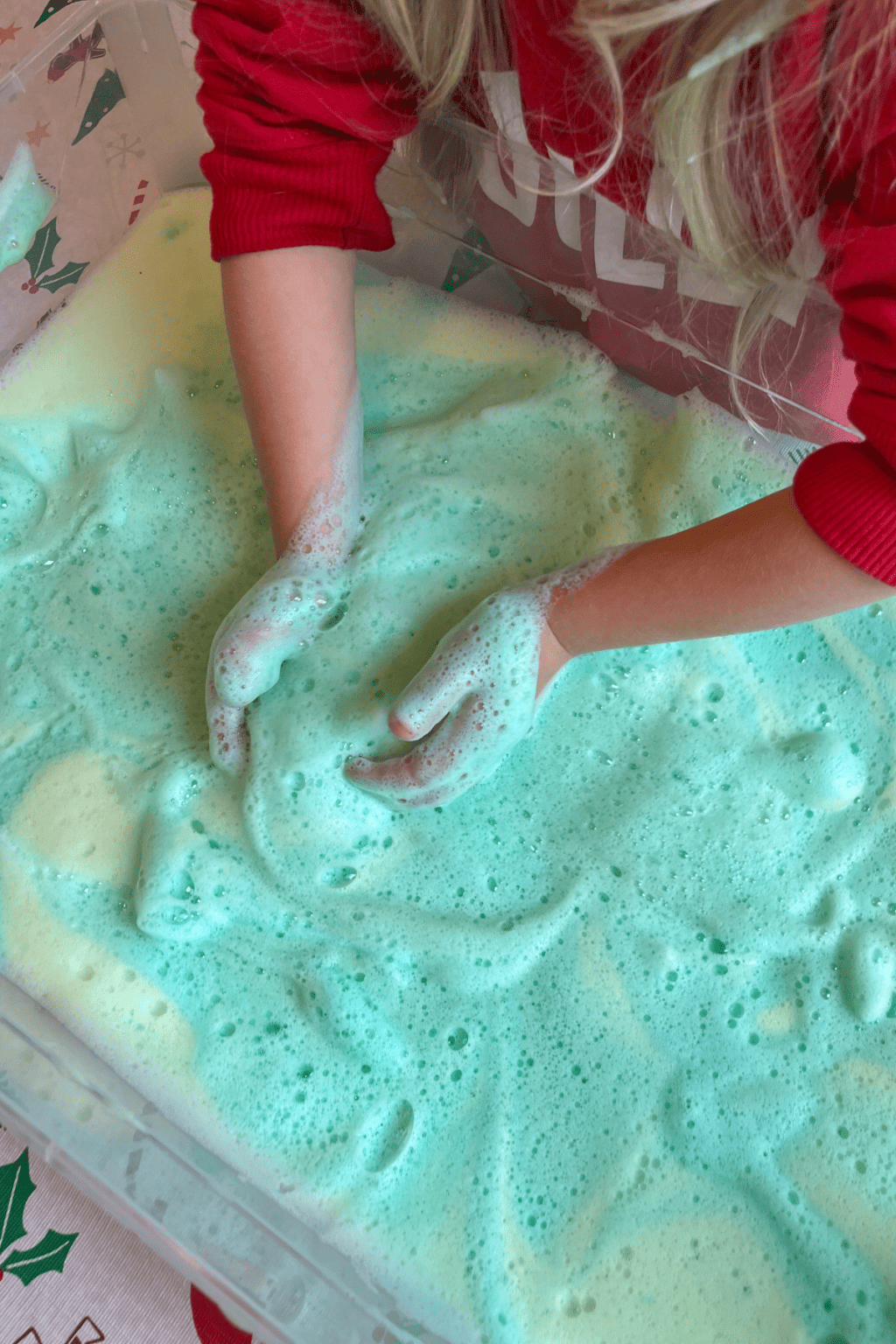 Christmas Bubble Foam Sensory Activity - Friends Art Lab