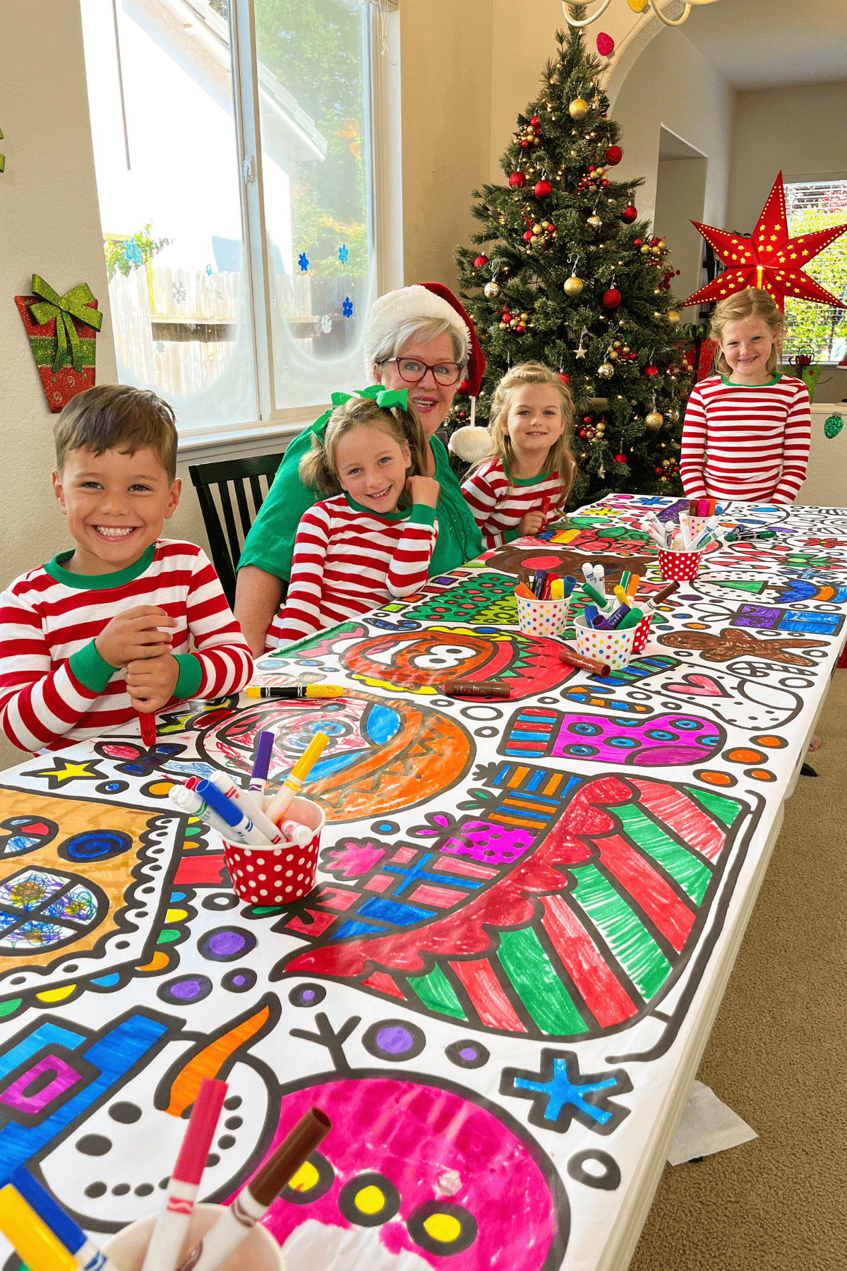Giant Christmas Coloring Banner - Friends Art Lab