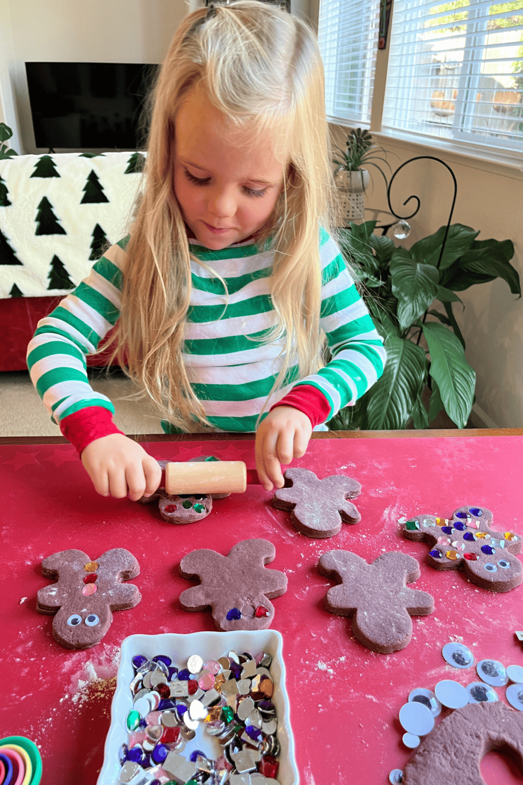 Gingerbread Man Play Dough Activity - Friends Art Lab