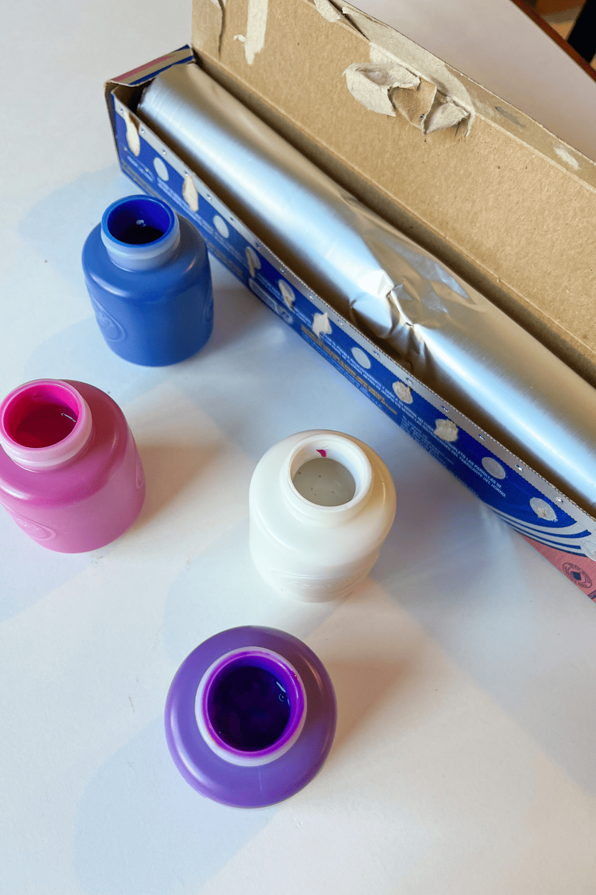 Finger Painting on Foil Art Activity - Friends Art Lab