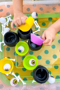 Halloween Water Play Activity for Preschoolers - Friends Art Lab