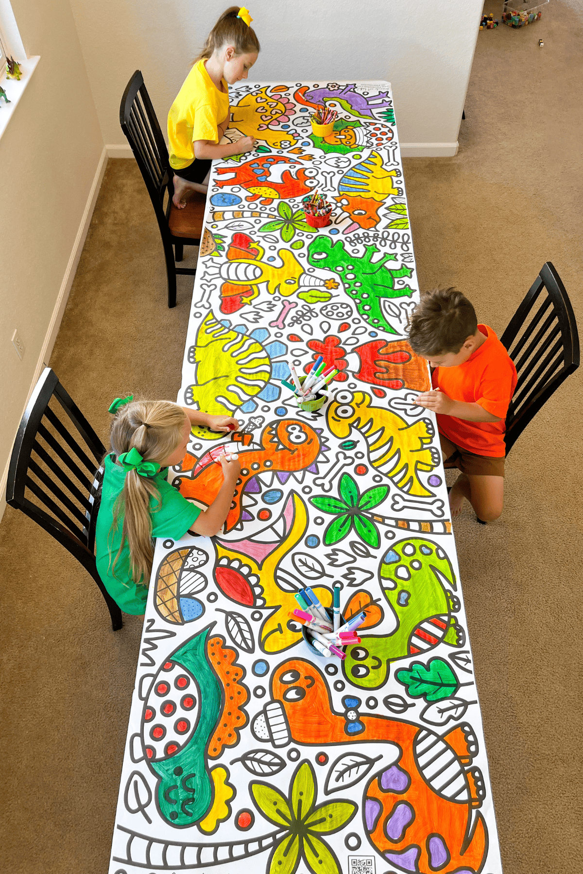 Dinosaur Giant Coloring Poster - Friends Art Lab