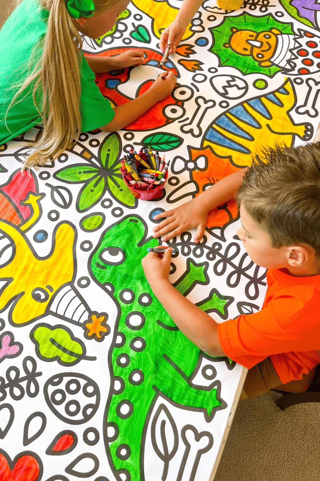 Dinosaur Giant Coloring Poster - Friends Art Lab
