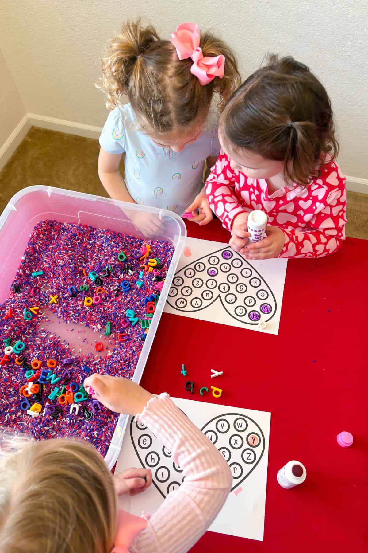 Valentine’s Day Preschool Letter Game - FREE Printable - Friends Art Lab