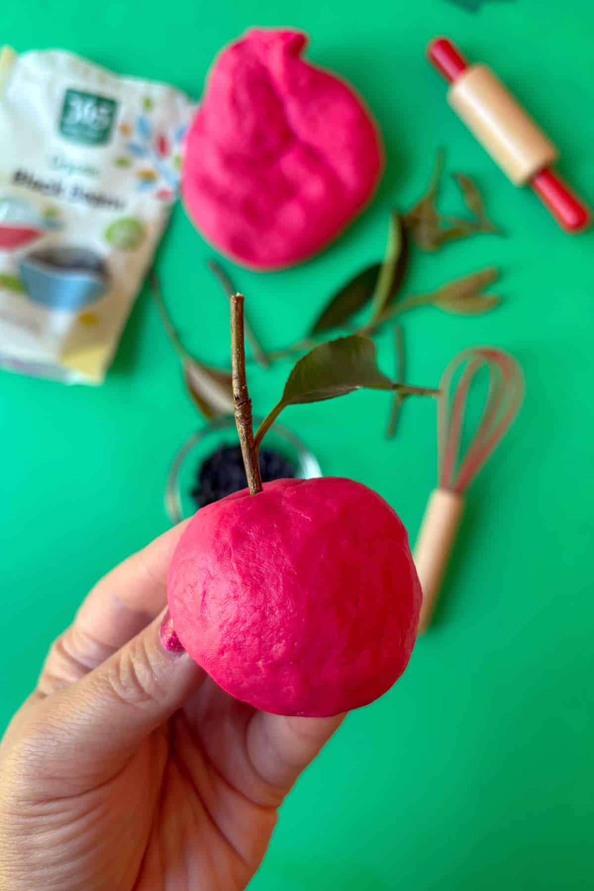 Apple play dough activity for kids - Friends Art Lab