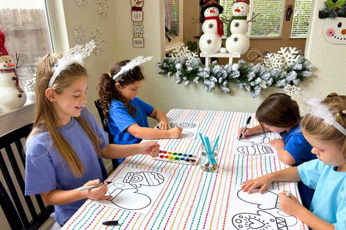 Free Mitten Matching Sheets for Preschoolers - Friends Art Lab
